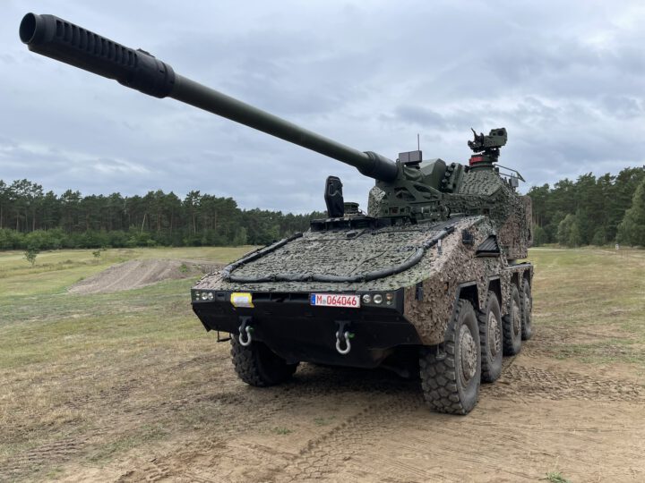 Boxer RCH 155 demonstrates MRSI and fire-on-the-move capabilities ...