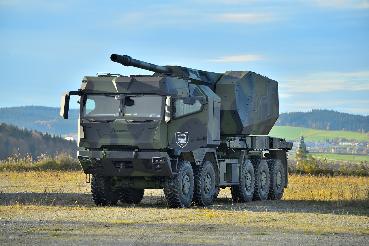 Boxer RCH 155 demonstrates MRSI and fire-on-the-move capabilities ...